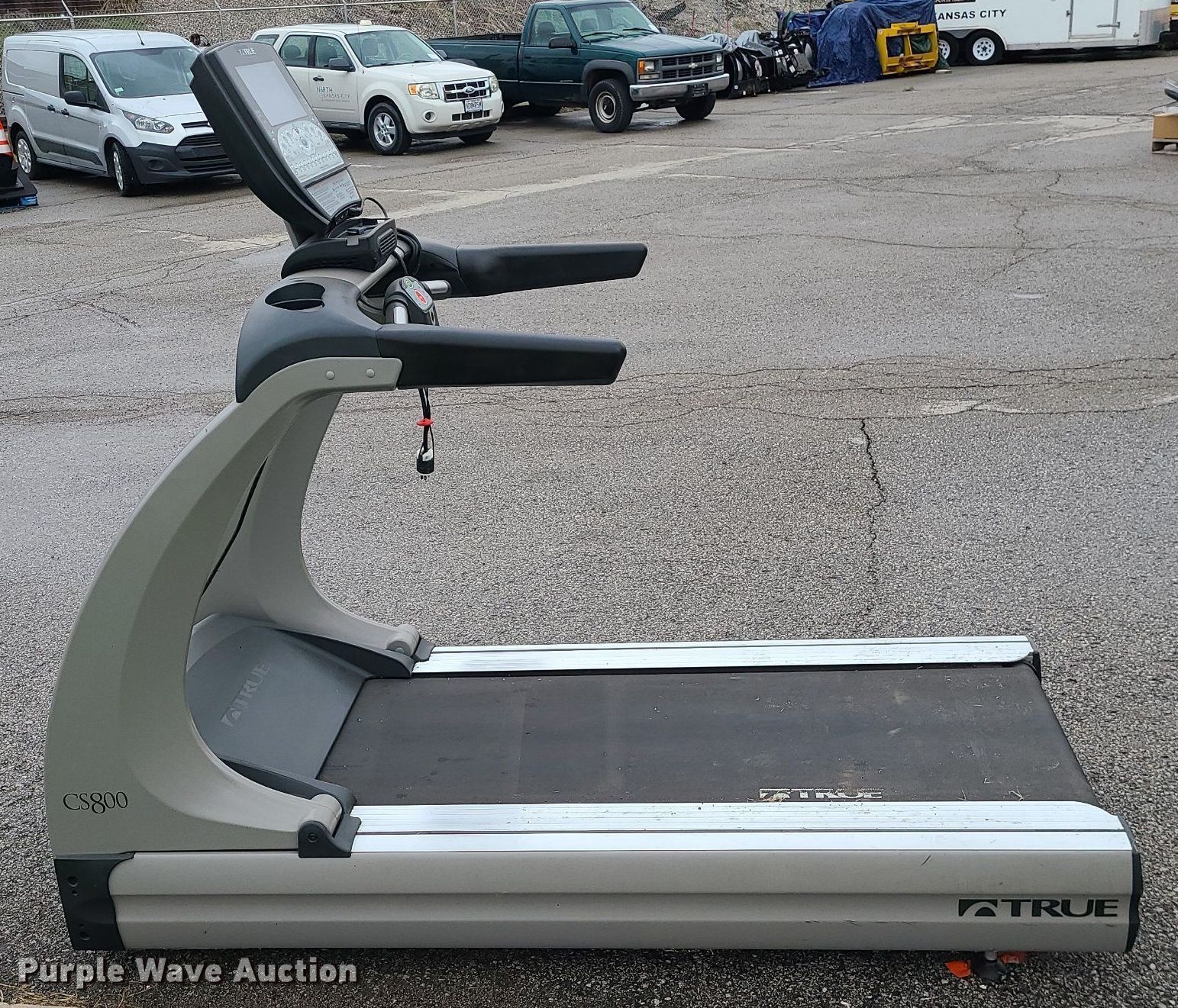 True CS800 treadmill in North Kansas City, MO | Item DC6118 for sale ...