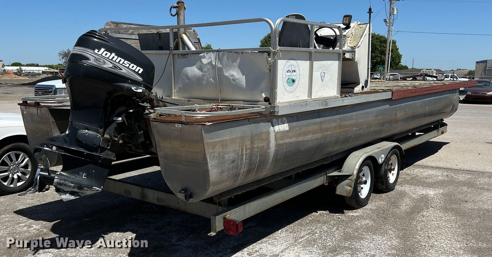 1990 Pontoon boat in Lawton, OK | Item DN4612 sold | Purple Wave
