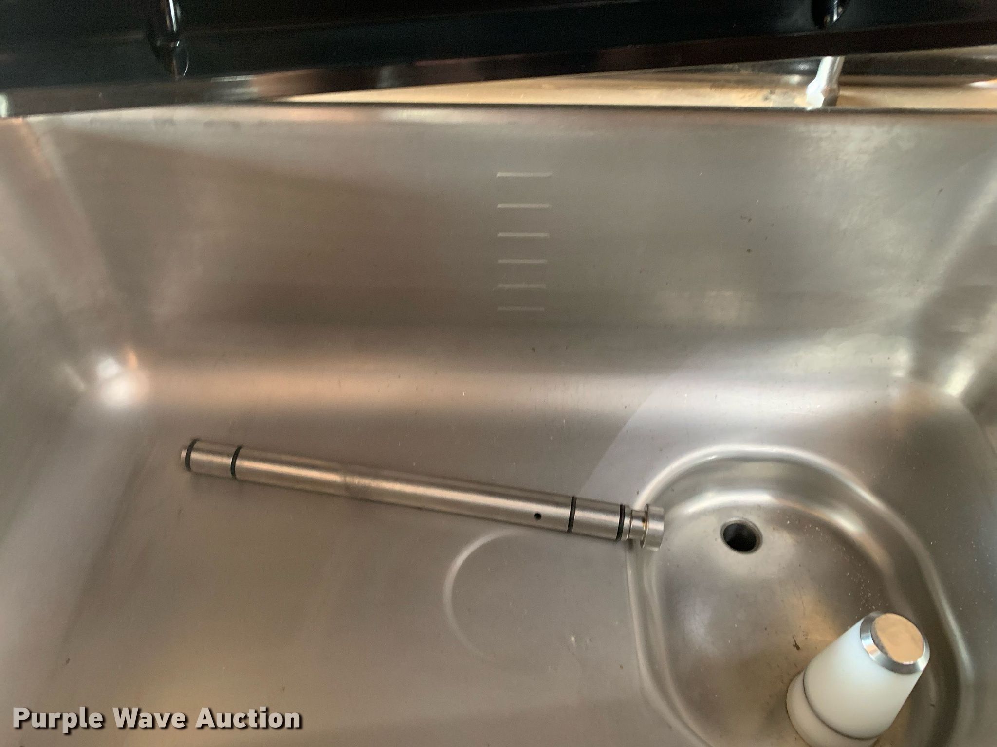 Taylor Crown C713-27 soft serve ice cream machine in Henderson, TX ...