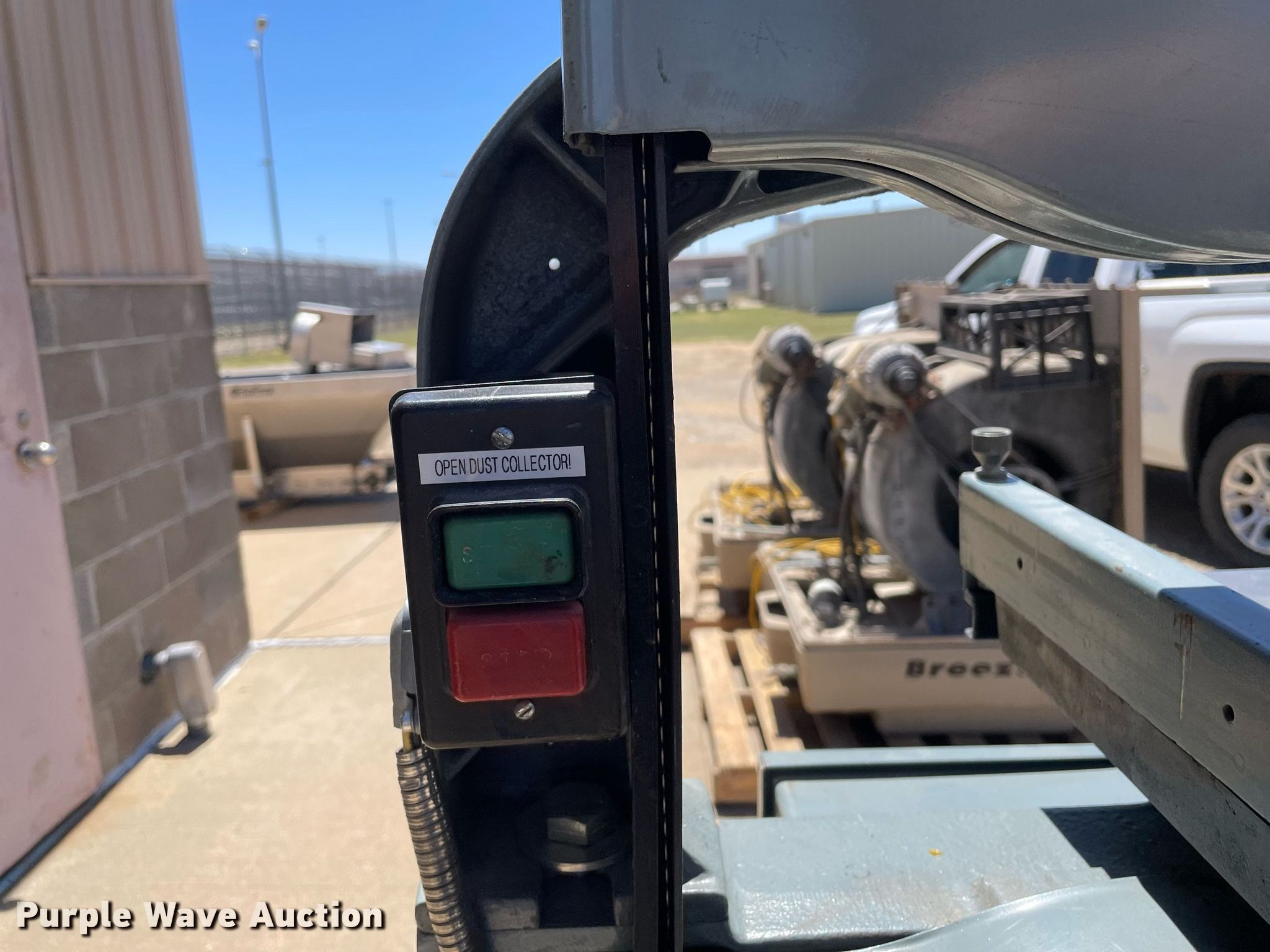 Delta bandsaw in Ellsworth , KS | Item MS9719 sold | Purple Wave