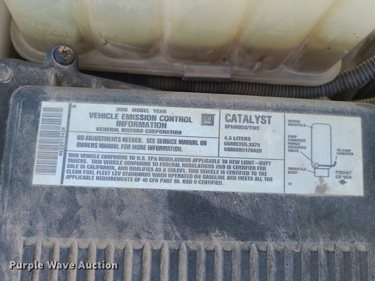 2006 Chevrolet Silverado 1500 Ext. Cab pickup truck in Sedalia, MO | Item DC6089 sold | Purple Wave