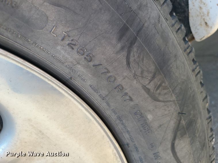 2006 Chevrolet Silverado 1500 Ext. Cab pickup truck in Sedalia, MO | Item DC6089 sold | Purple Wave