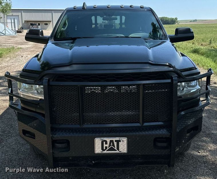 2021 Dodge Ram 3500 Crew Cab flatbed pickup truck in Lincoln, KS | Item ...