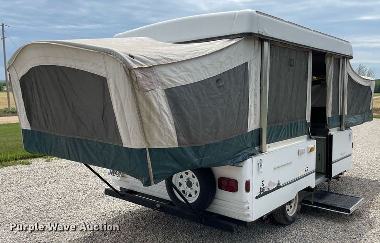 1999 Coleman Fleetwood Santa Fe pop-up camper in Marquette, KS | Item ...