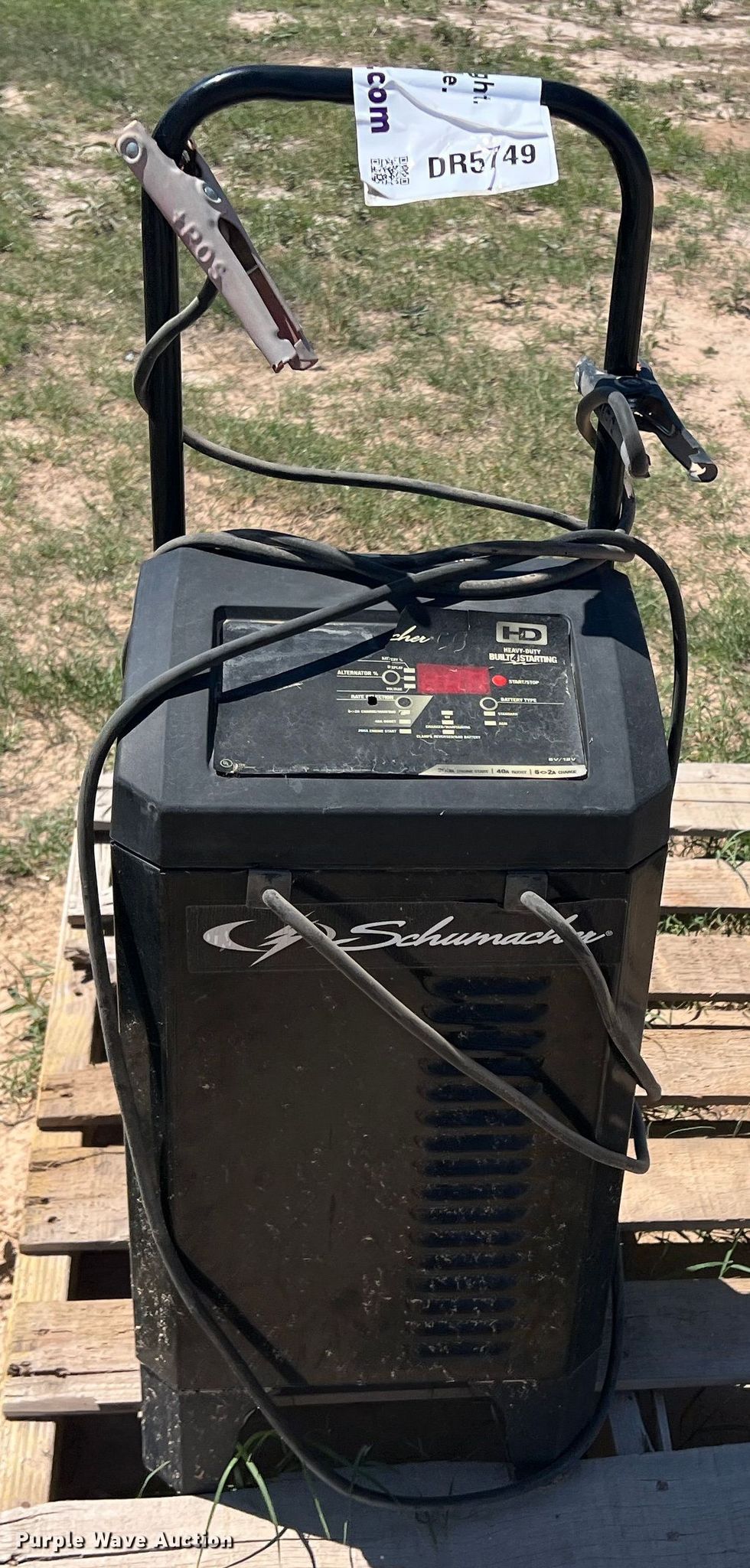 Schumacher battery charger in Odessa, TX | Item DR5749 sold | Purple Wave