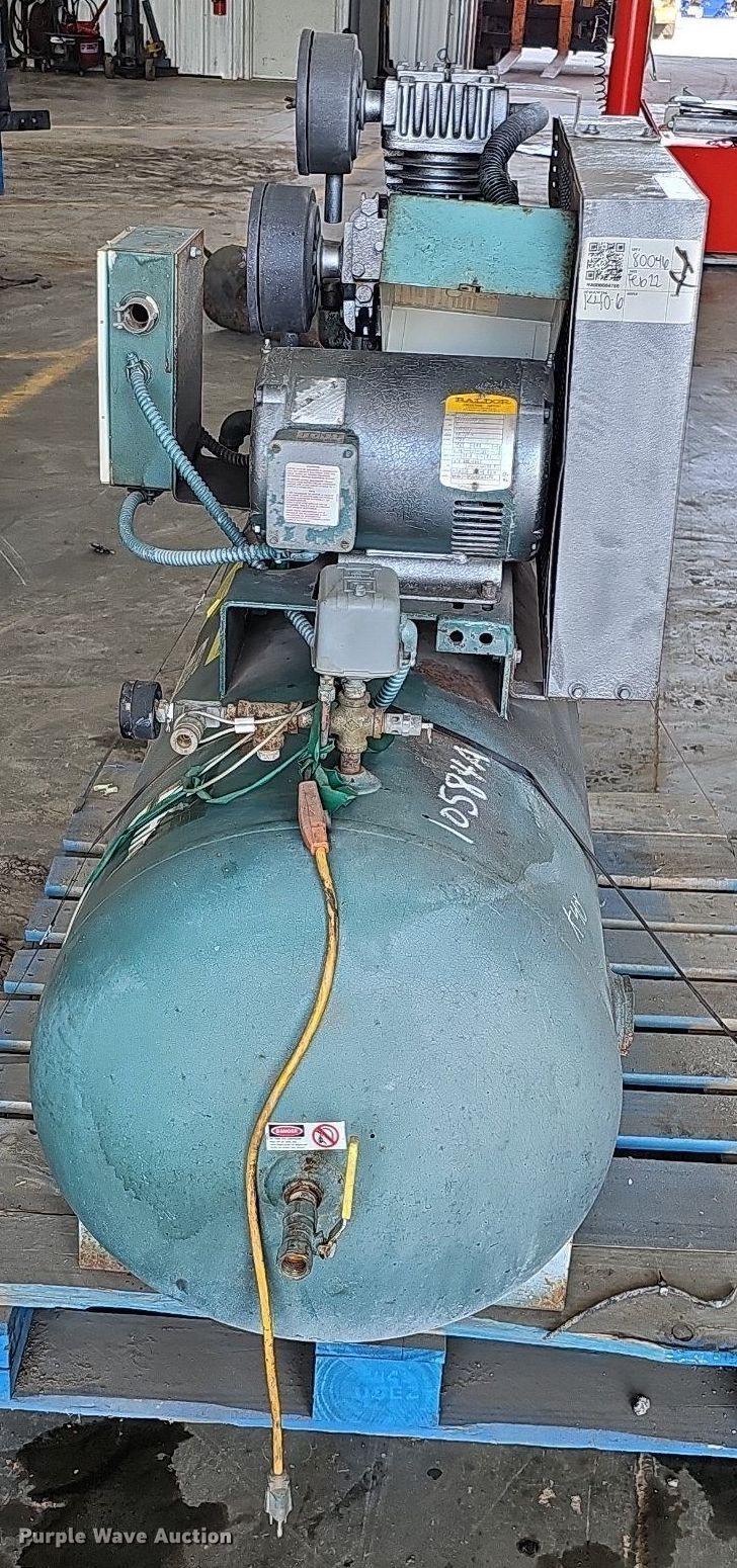 Curtis Challenge Air 5HT8UP-A3 air compressor in Waterloo, NE | Item ...