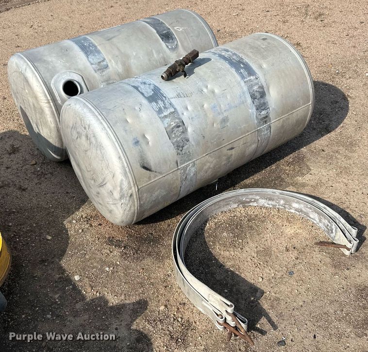 (2) aluminum fuel tanks in Sublette, KS | Item NY9148 sold | Purple Wave