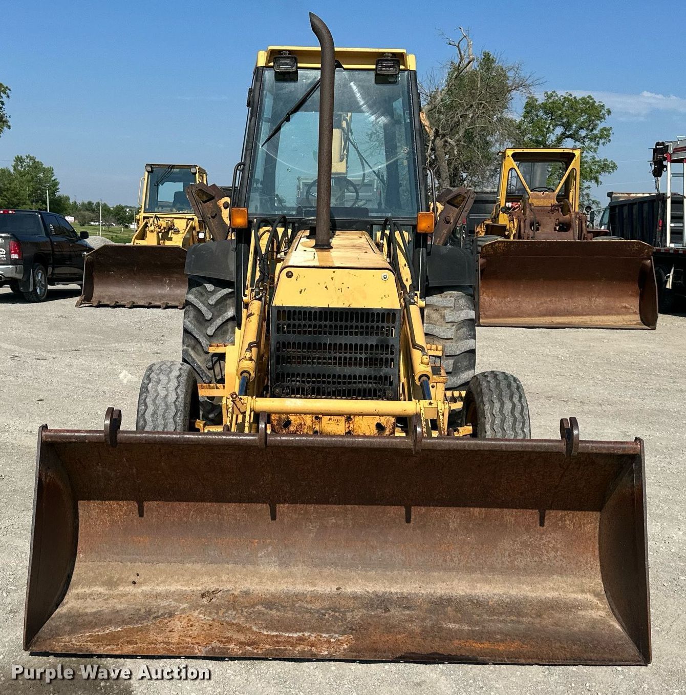Ford 555D backhoe in Saint Joseph, MO | Item DO5025 sold | Purple Wave