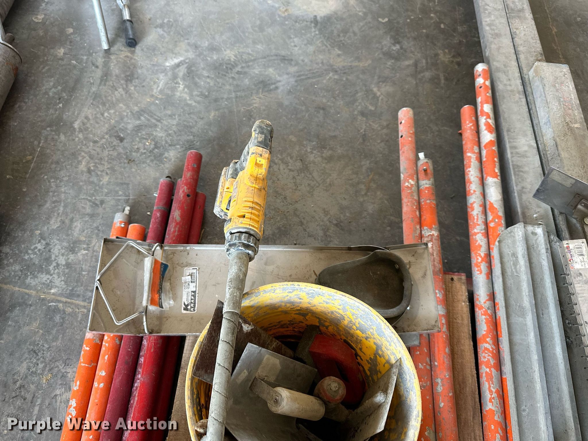 Concrete equipment in Saint Joseph, MO | Item JX9046 sold | Purple Wave