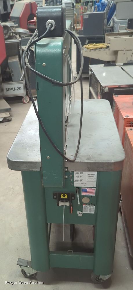 Signode LBX2000 plastic banding machine in Oklahoma City, OK | Item ...