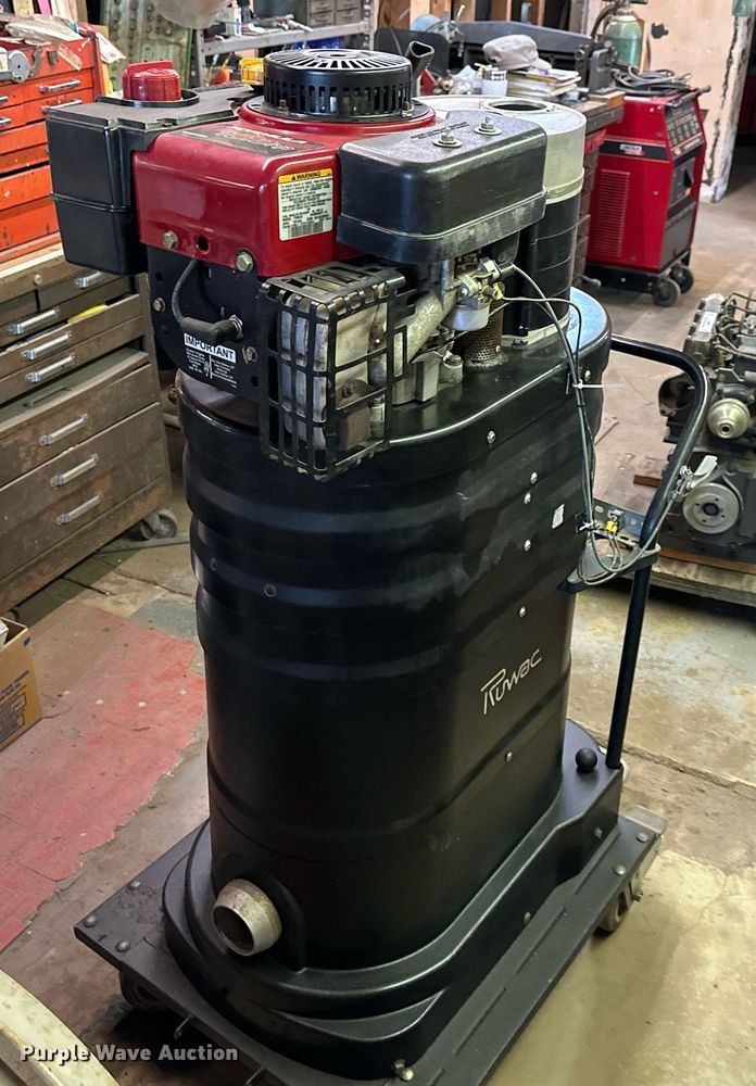 Ruwac DS1 Gas Vac vacuum in Atchison, KS | Item LN9283 sold | Purple Wave