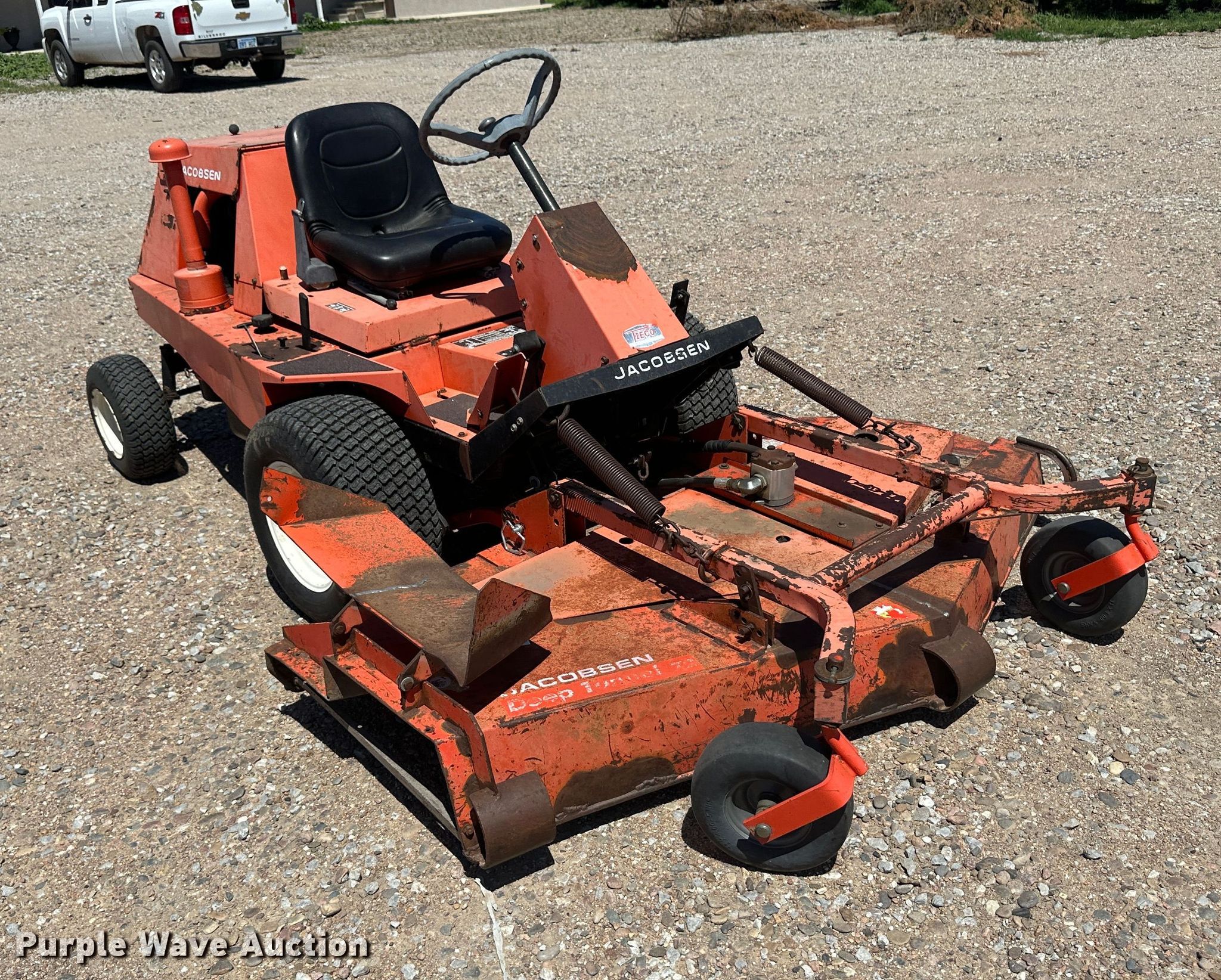 Jacobsen lawn mower in Sublette, KS | Item NM9337 sold | Purple Wave