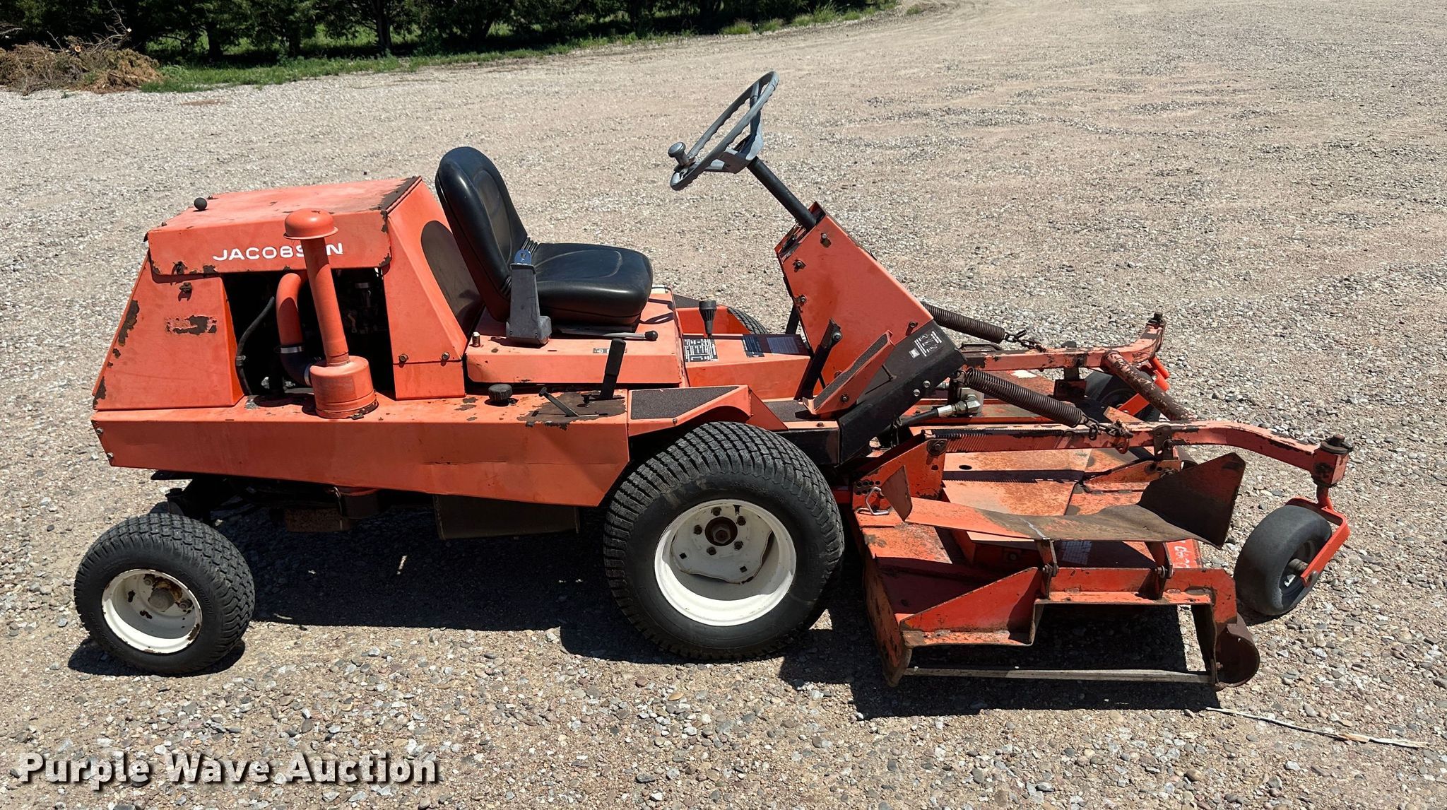 Jacobsen lawn mower in Sublette, KS | Item NM9337 sold | Purple Wave