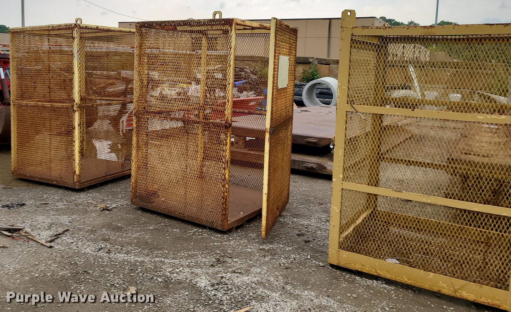 (5) torch bottle cages in Kansas City, MO | Item BR9772 sold | Purple Wave