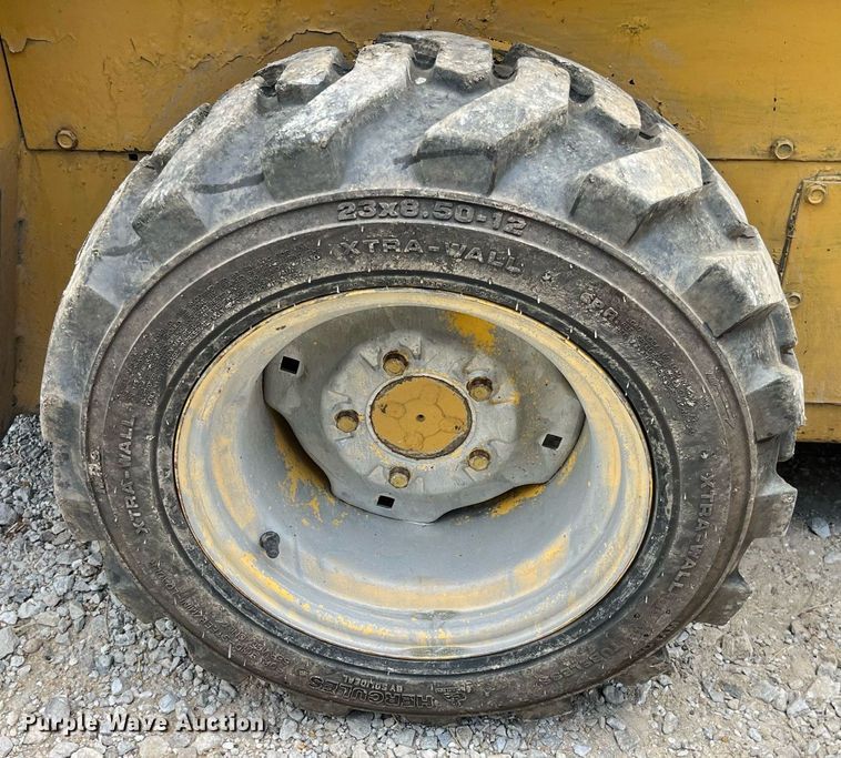 1996 New Holland L255 skid steer loader in Keokuk, IA | Item MG9349 ...