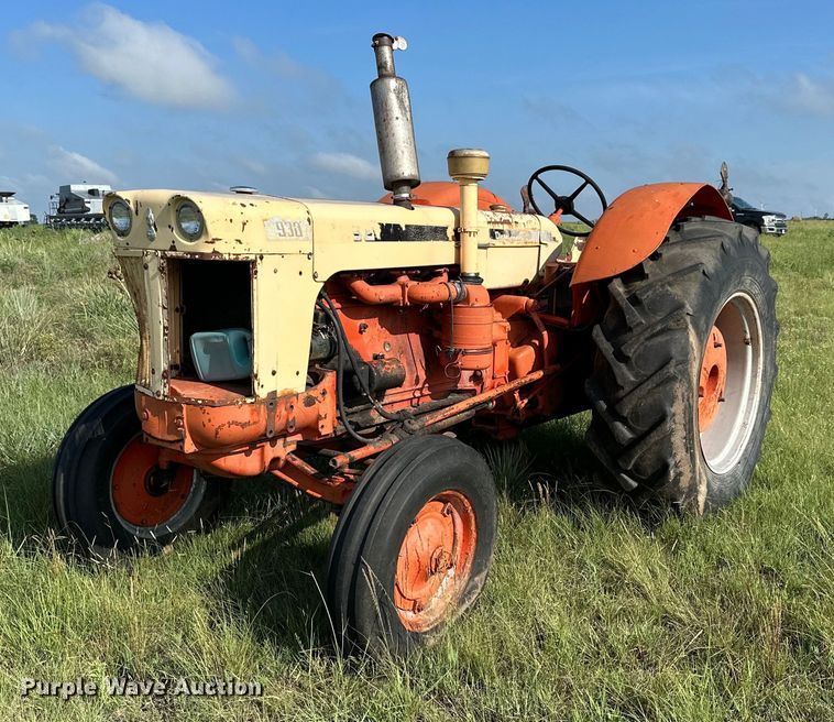 1961 Case 930 Tractor in Wilson, KS | Item NP9864 sold | Purple Wave