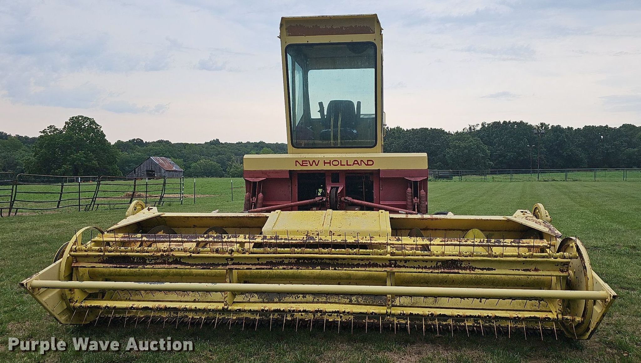 New Holland 910 swather / windrower in Preston, MO | Item NT9796 for ...