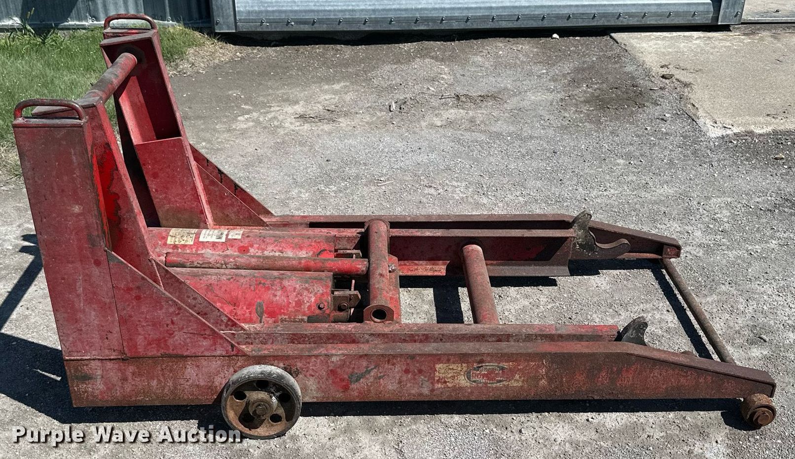 Rotunda NR-51 air lift jack in Phillipsburg, KS | Item NP9952 sold ...