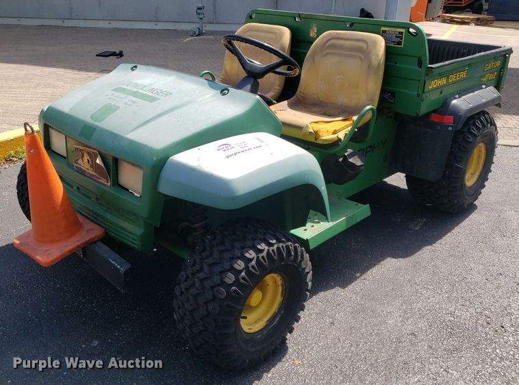 1996 John Deere Gator 4x2 utility vehicle in Wichita, KS | Item DO3031 ...