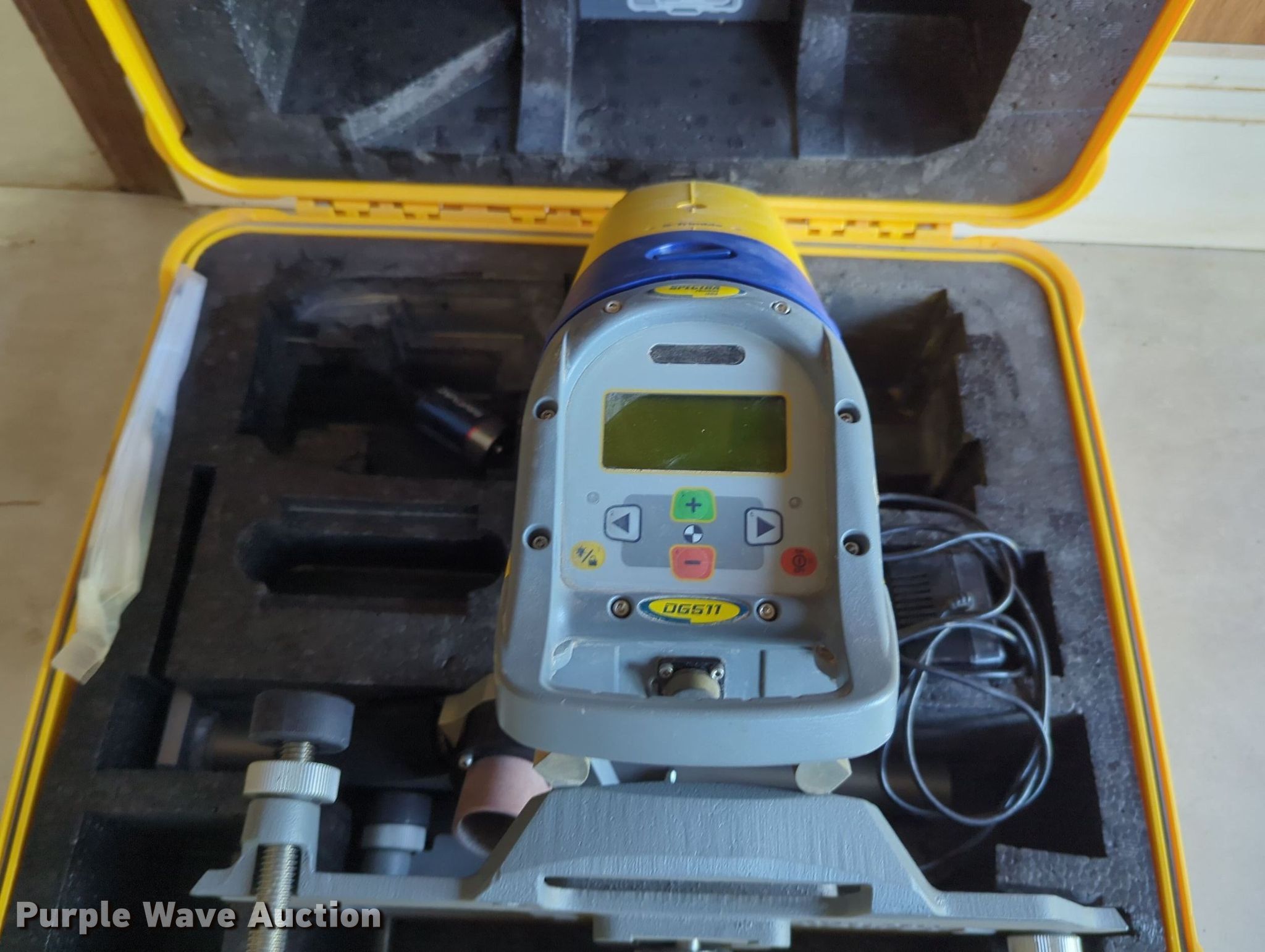 Spectra DG511 laser in Oklahoma City, OK | Item DR6989 sold | Purple Wave