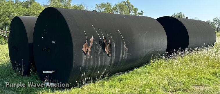(3) Smith STI-P3 fuel tanks in Roxbury, KS | Item HN9959 sold | Purple Wave