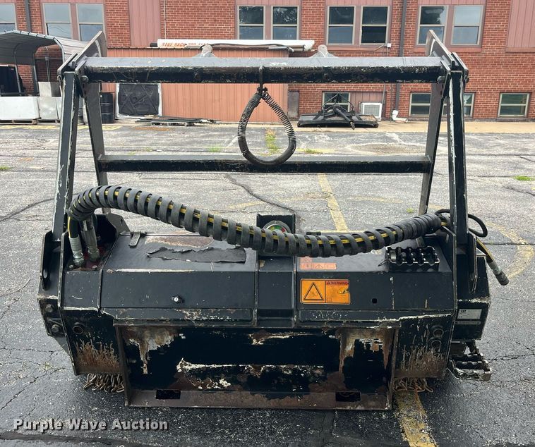 2016 Caterpillar HM415C skid steer mulcher in Beardstown, IL | Item ...