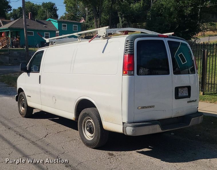 1997 Chevrolet Express 3500 van in Kansas City, MO | Item MJ9352 sold ...