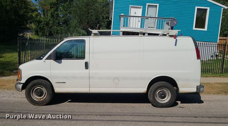1997 Chevrolet Express 3500 van in Kansas City, MO | Item MJ9352 sold ...
