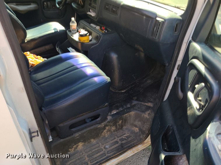 1997 Chevrolet Express 3500 van in Kansas City, MO | Item MJ9352 sold ...