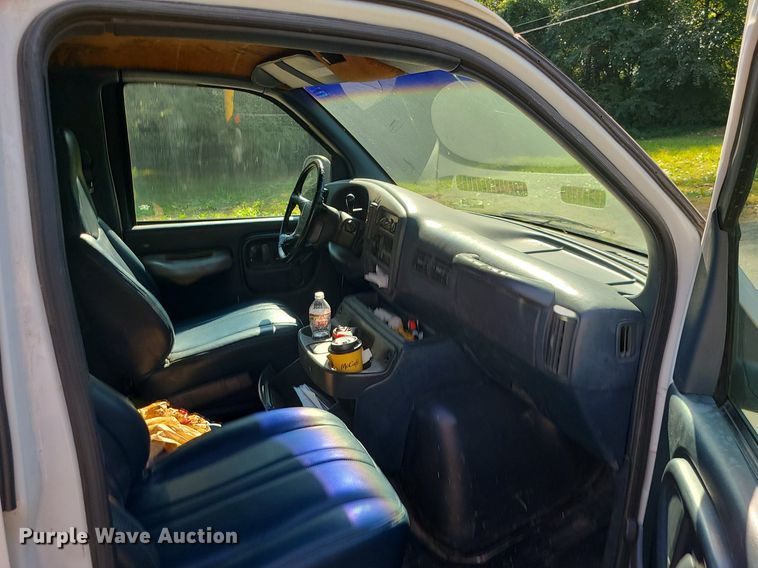 1997 Chevrolet Express 3500 van in Kansas City, MO | Item MJ9352 sold ...