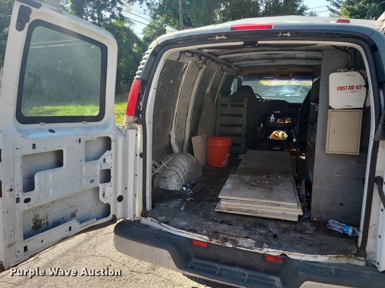 1997 Chevrolet Express 3500 van in Kansas City, MO | Item MJ9352 sold ...