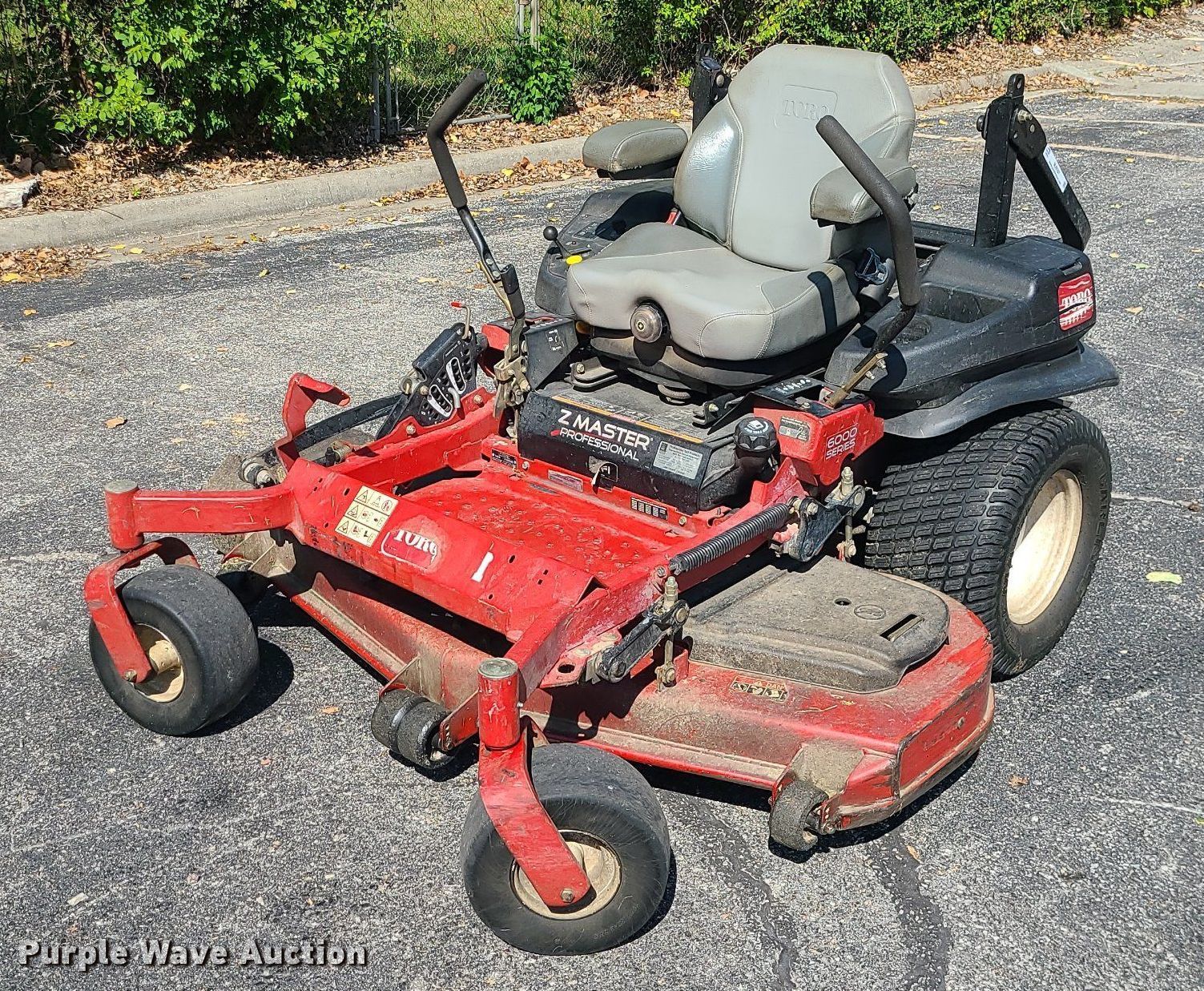 Toro Z Master 6000 Series ZTR lawn mower in Raytown, MO | Item MJ9397 ...
