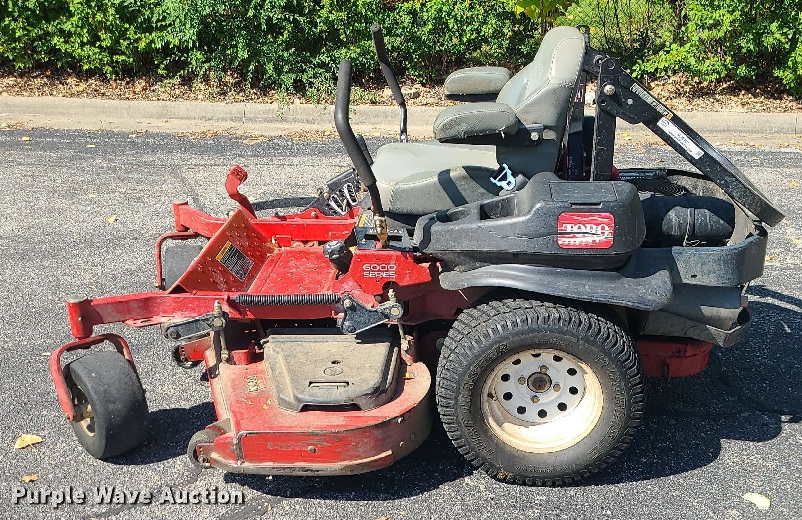 Toro Z Master 6000 Series ZTR lawn mower in Raytown, MO | Item MJ9397 ...
