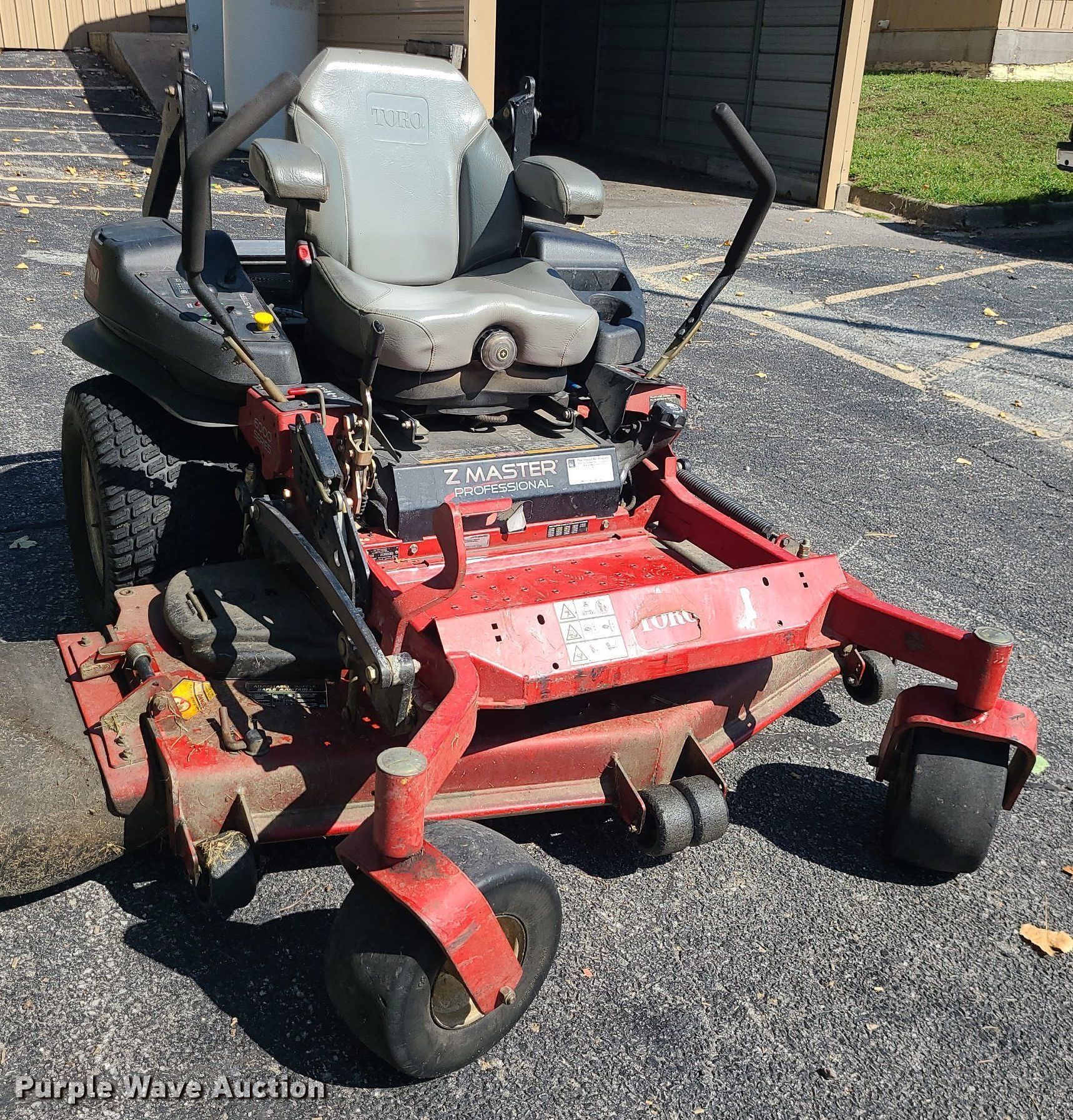 Toro Z Master 6000 Series ZTR lawn mower in Raytown, MO | Item MJ9397 ...