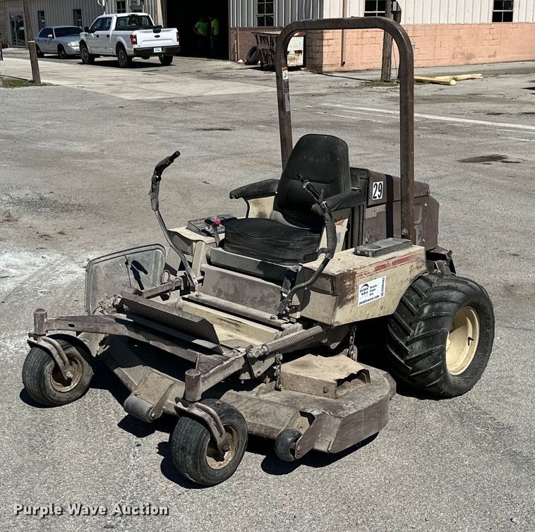 2005 Grasshopper 428D ZTR lawn mower in Parsons, KS | Item DM6483 sold ...