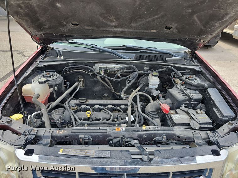 2012 Ford Escape XLS SUV in Lawrence, KS | Item DN8726 sold | Purple Wave