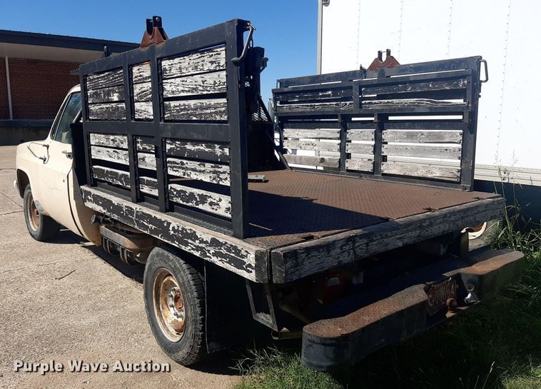 1981 Chevrolet Custom Deluxe 20 flatbed pickup truck in Winfield, KS ...