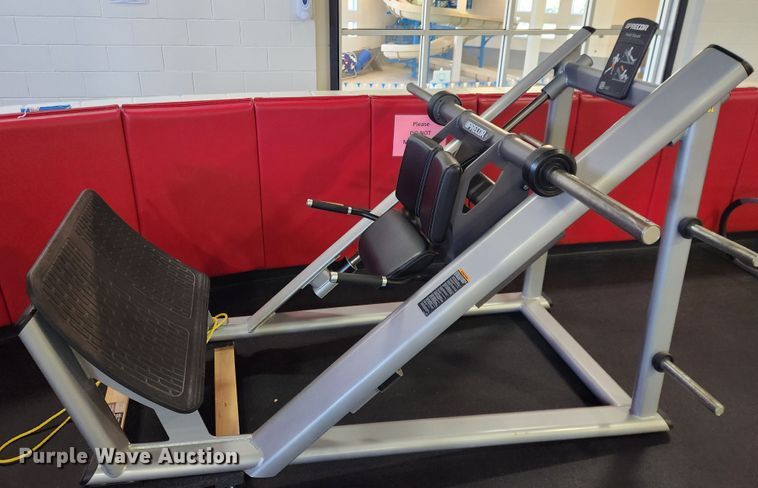 Precor hack squat machine in Yankton, SD | Item ZA0378 sold | Purple Wave