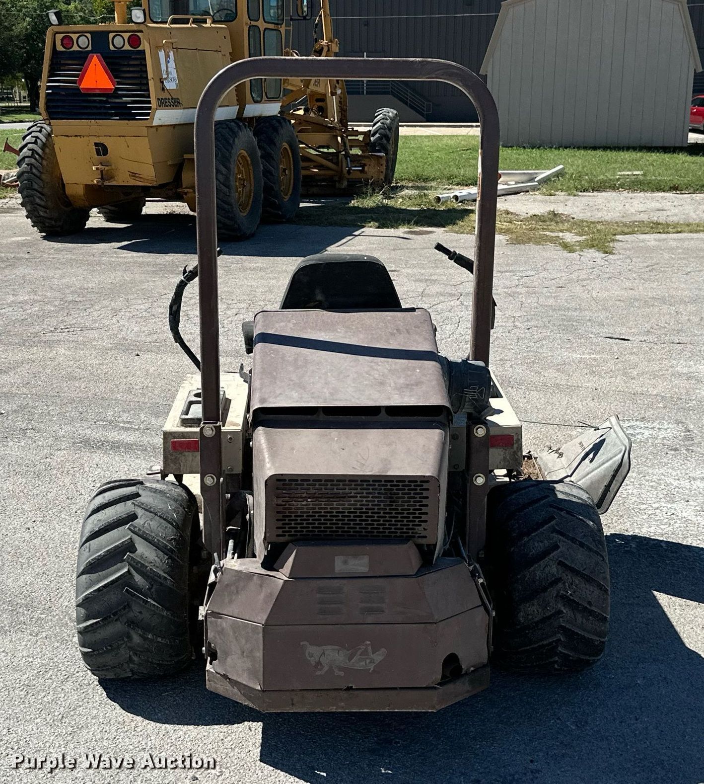 2005 Grasshopper 428D ZTR lawn mower in Parsons, KS | Item DM6483 sold ...