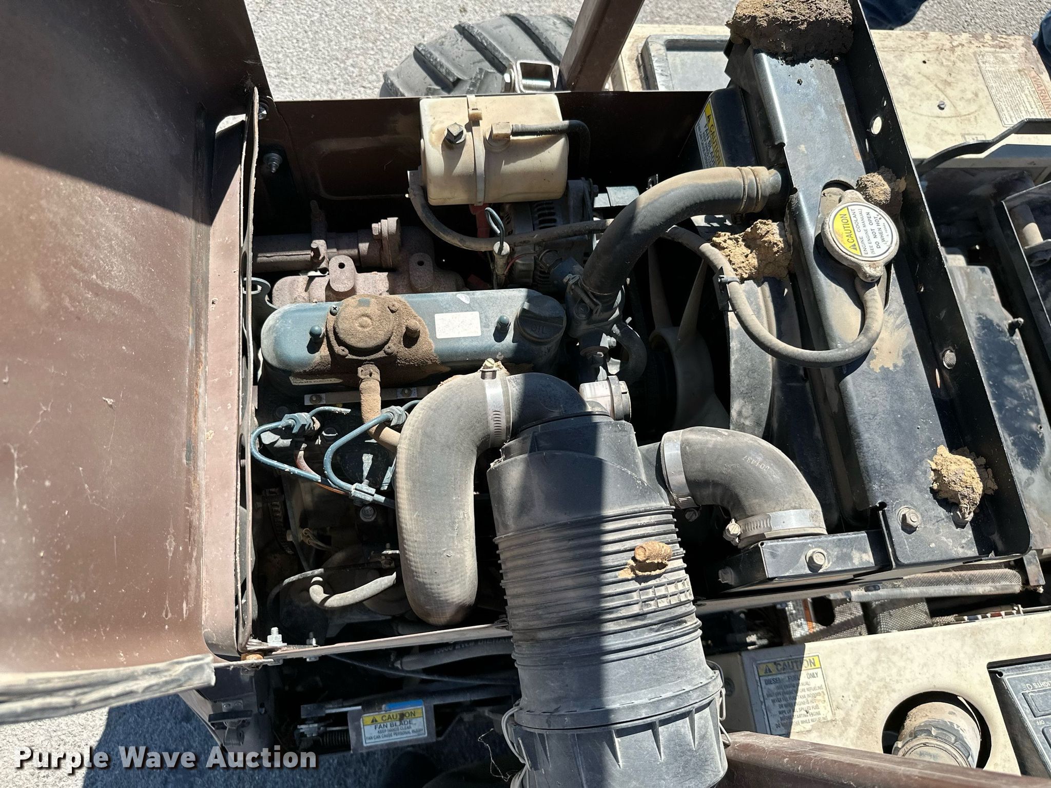 2005 Grasshopper 428D ZTR lawn mower in Parsons, KS | Item DM6483 sold ...