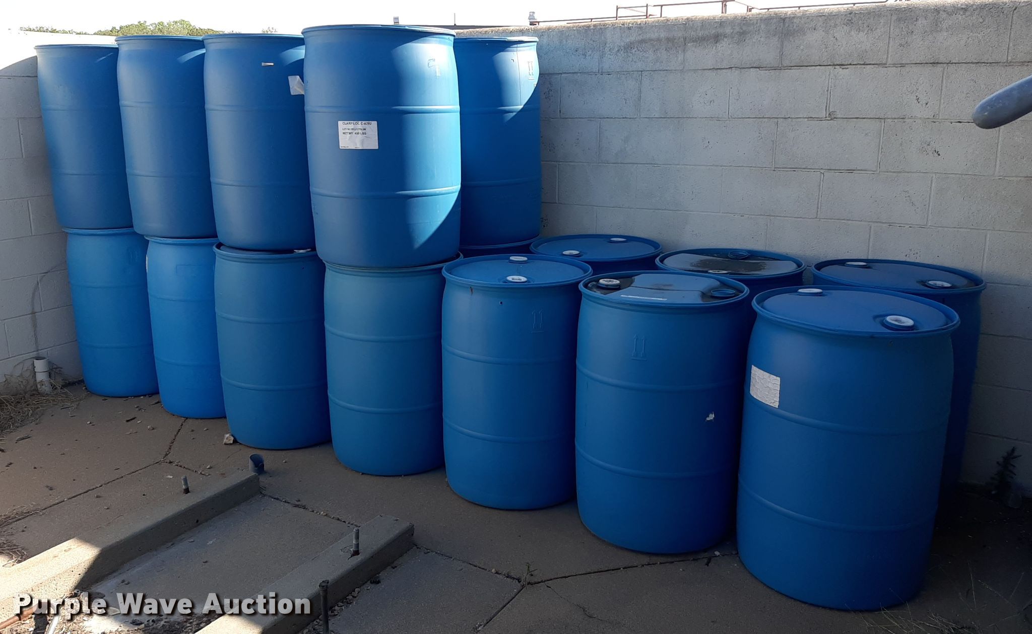 (22) poly barrels in South Hutchinson, KS | Item OF9482 sold | Purple Wave