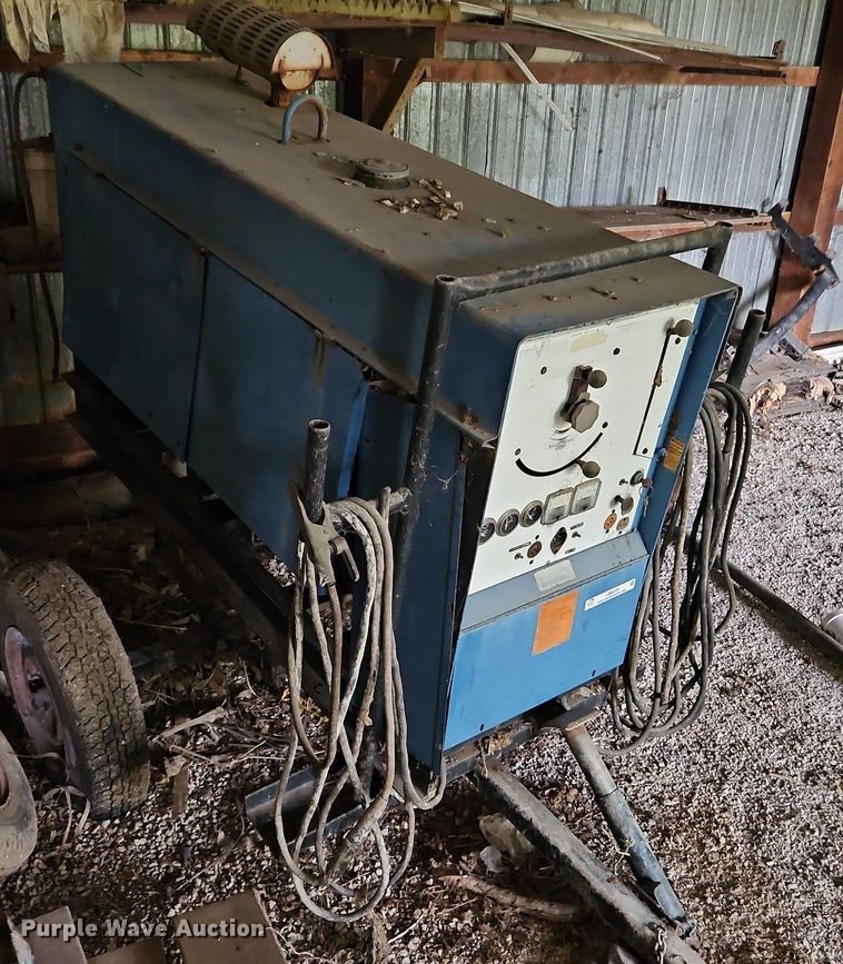 Miller Trailblazer 55G welder in LaCygne, KS | Item LM9220 sold | Purple Wave