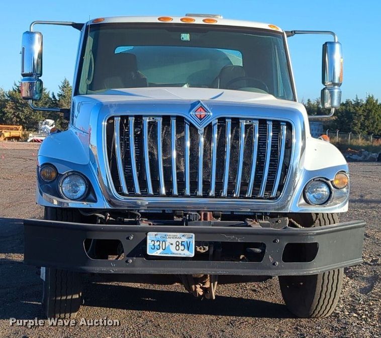 2009 International 7300 oil distributor truck in Edmond, OK | Item ...