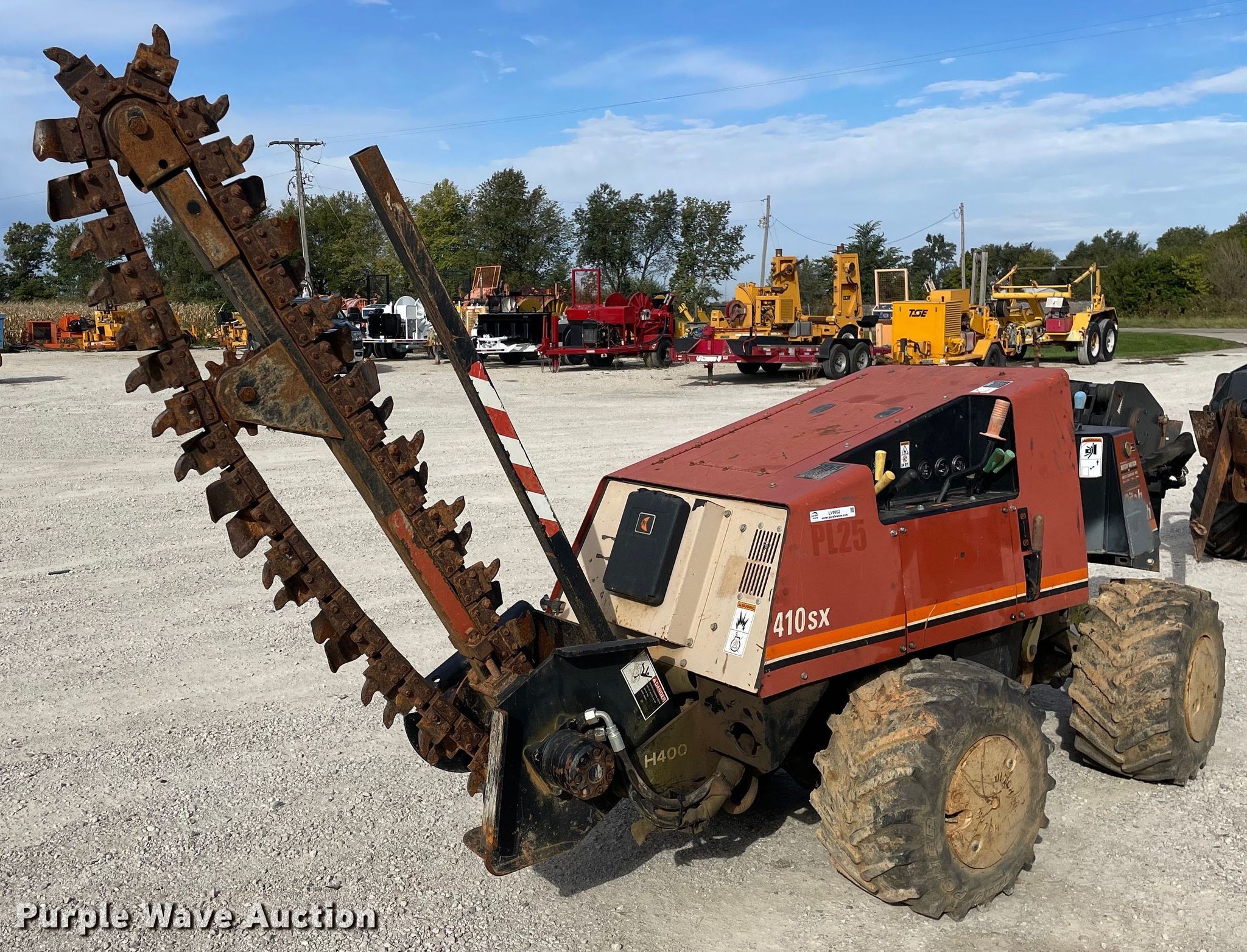 2012 Ditch Witch 410SX trencher in Clinton, IL | Item LV9952 sold ...