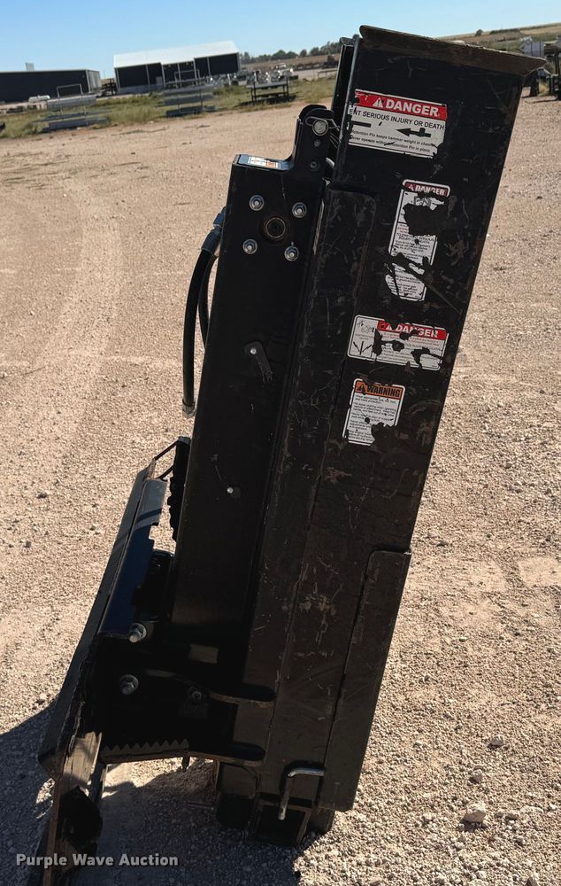 Danuser SM40 Hammer skid steer post driver in Canyon, TX | Item DK2558 ...