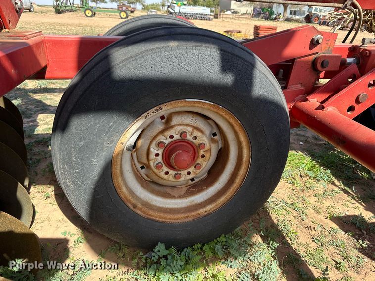Case IH 3900 disk in Shallowater, TX | Item DQ1464 for sale | Purple Wave