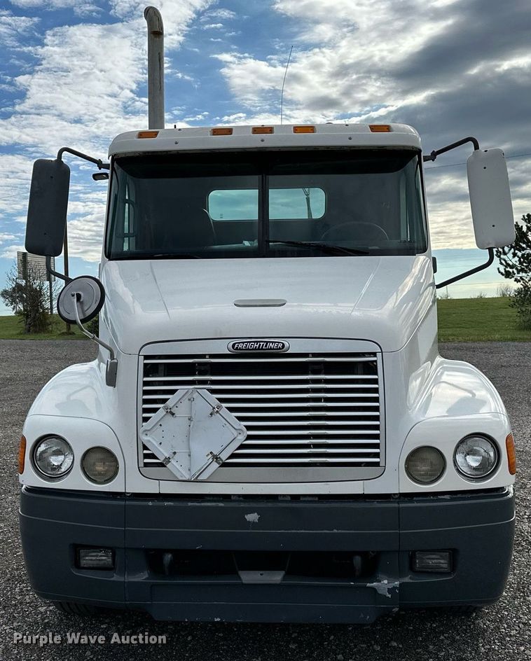 2002 Freightliner Century Class semi truck in Collinsville, OK | Item ...