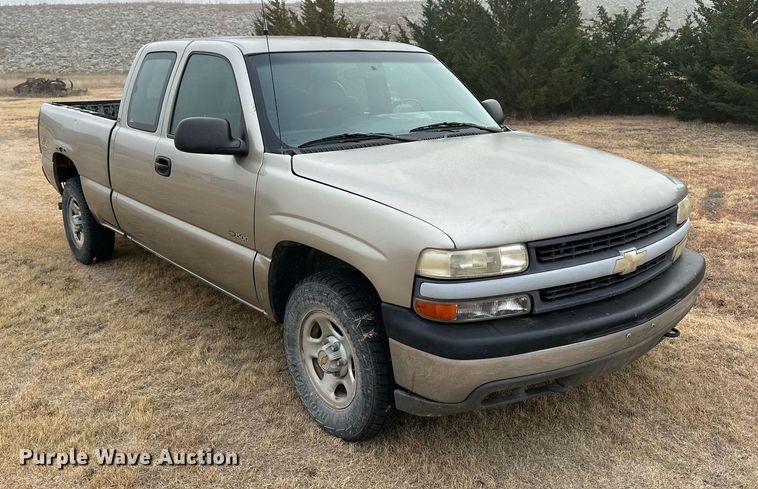 2002 Chevrolet Silverado 1500 Ext. Cab pickup truck in Ellis, KS | Item ...