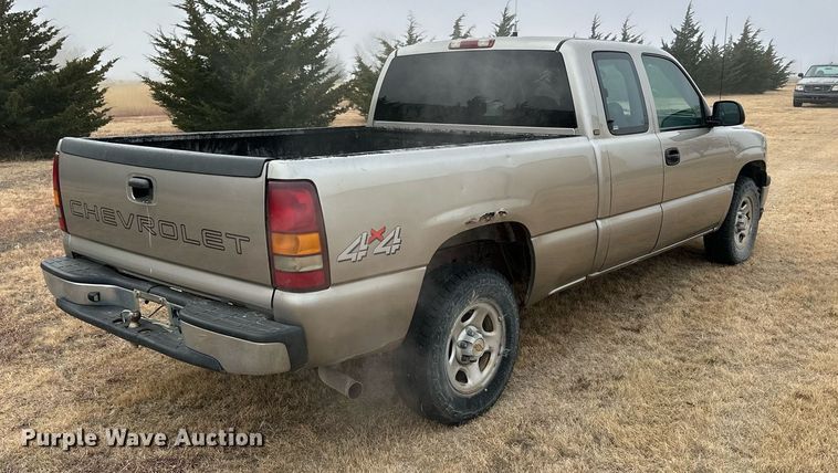 2002 Chevrolet Silverado 1500 Ext. Cab pickup truck in Ellis, KS | Item ...