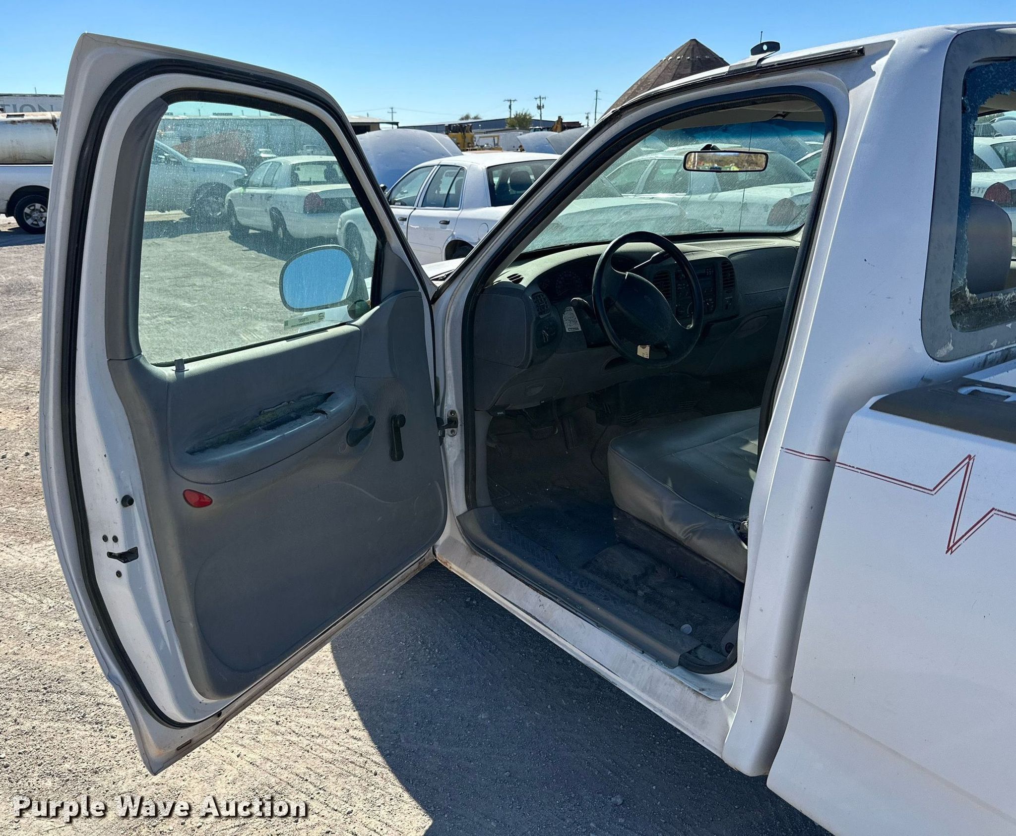 1997 Ford F150 pickup truck in Lawton, OK | Item JT9297 sold | Purple Wave